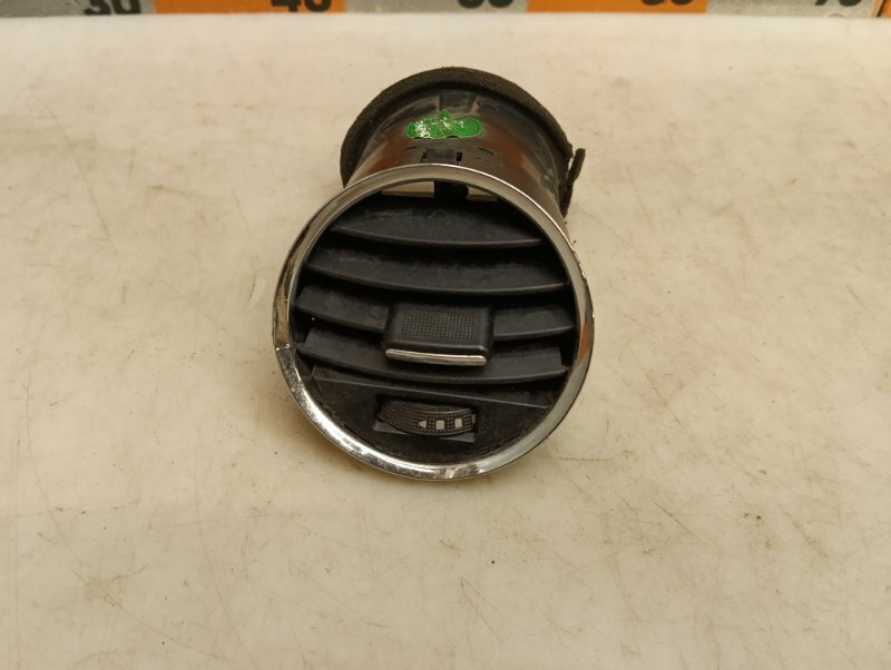 Б/У Дефлектор воздушный Chevrolet Cruze 2013 J300 Прав. 356325 GENERAL MOTORS арт. 95919074