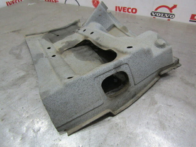 Покрытие напольное слева MAN TGA