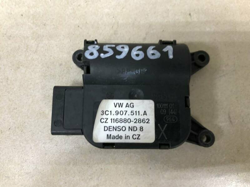 Моторчик заслонки печки Volkswagen Tiguan 5N1 2007-2011