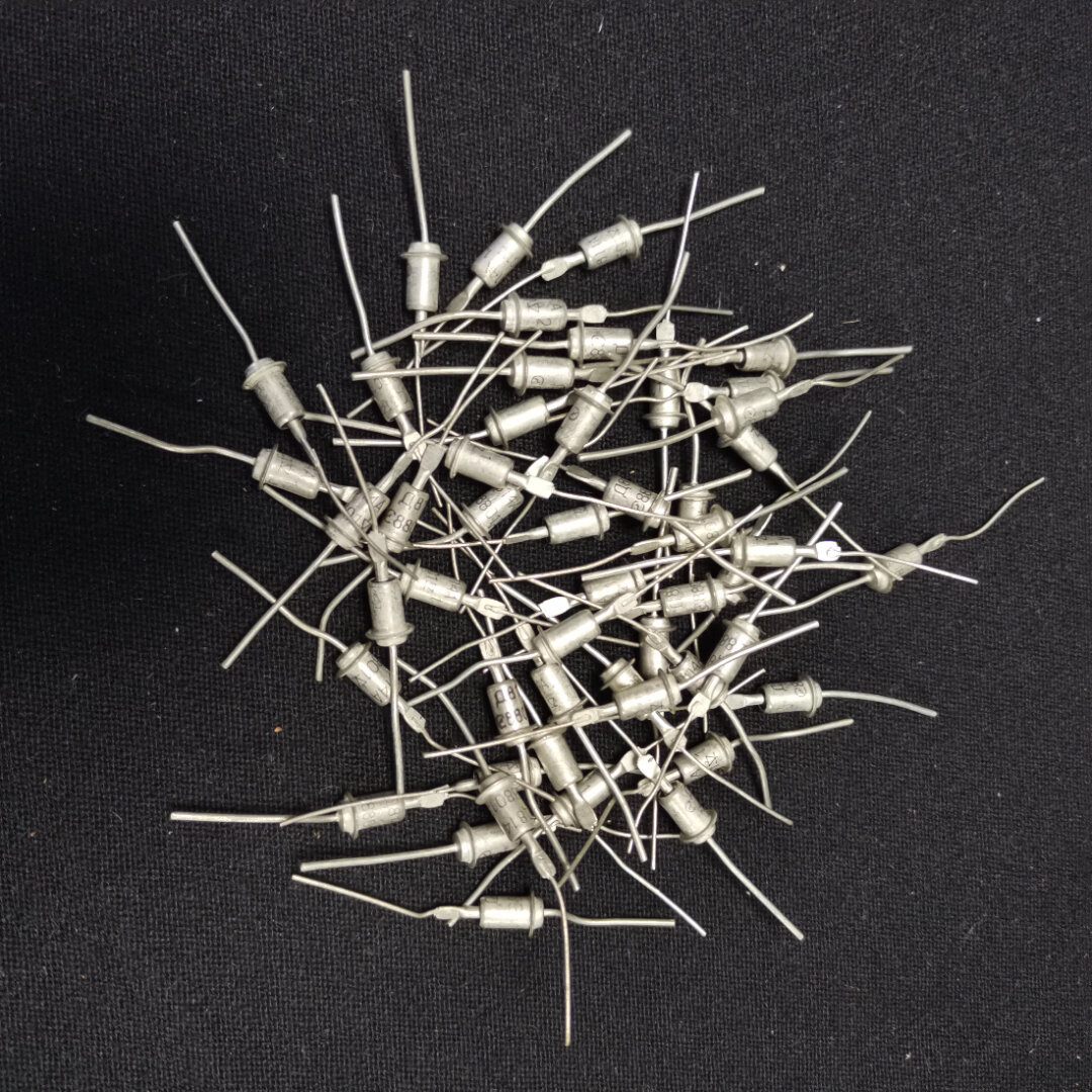 Радиодетали набор из 10 шт Д814А стабилитрон