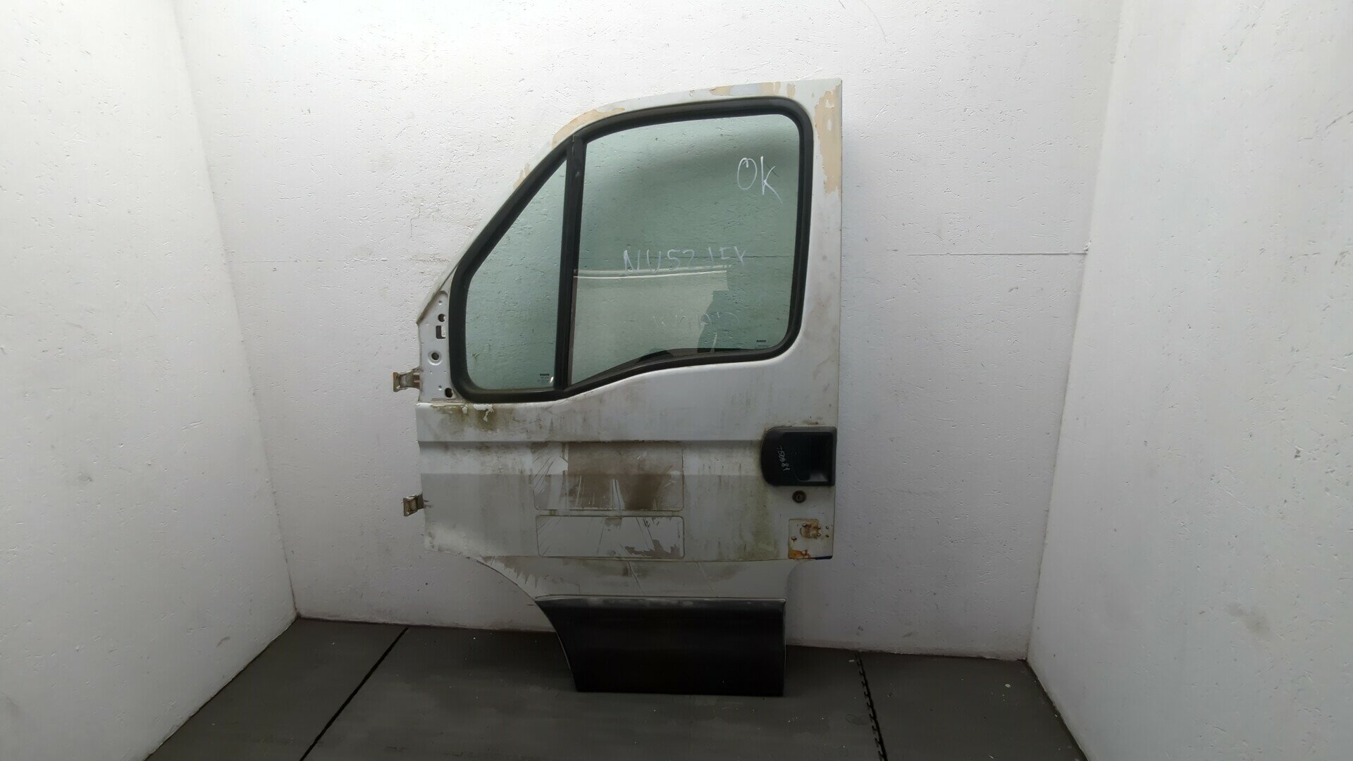 Дверь боковая (легковая) левая передняя Iveco Daily 3 Б/У