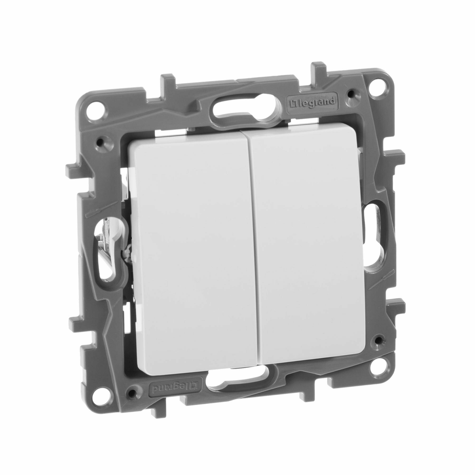 Legrand Etika Белый Выключатель 2-х клавишный, 10А, 672202