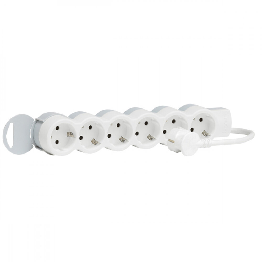 Legrand Многорозеточный блок 'Стандарт' 6 x 2К+З с кабелем длиной 1,5 м 695016