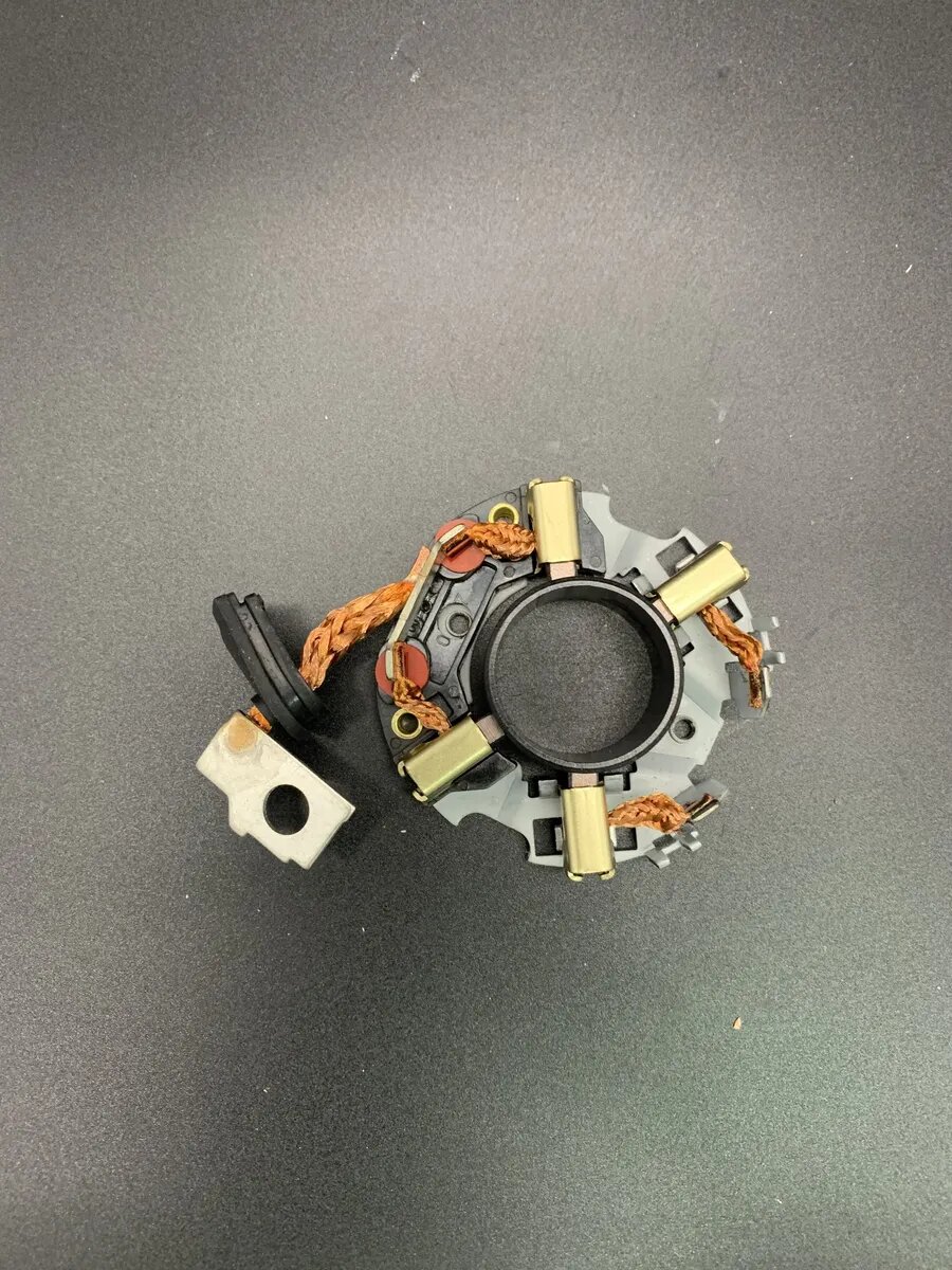 Щеткодержатель стартера Новое