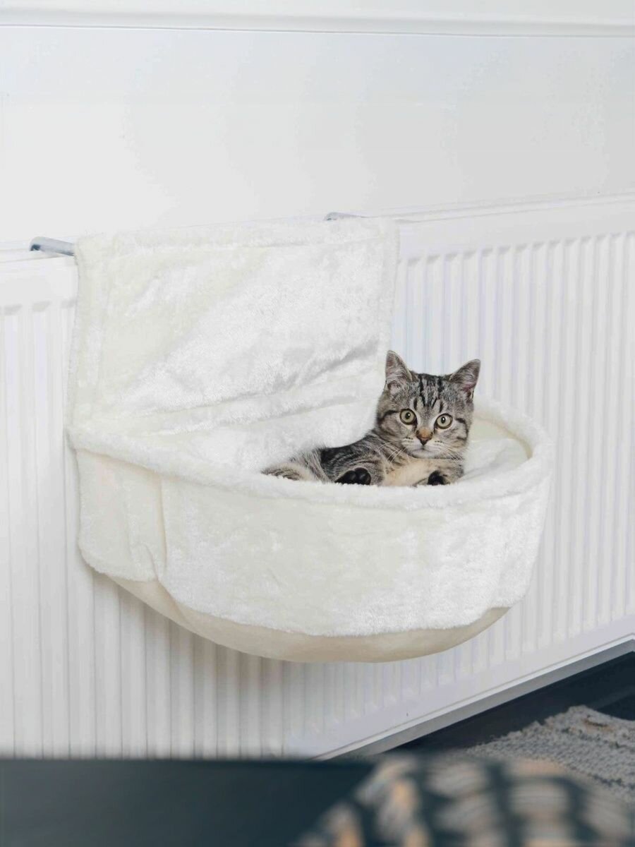 TRIXIE 43140 Лежак-гамак подвесной на радиатор, плюш, 45 13 33 см, белый