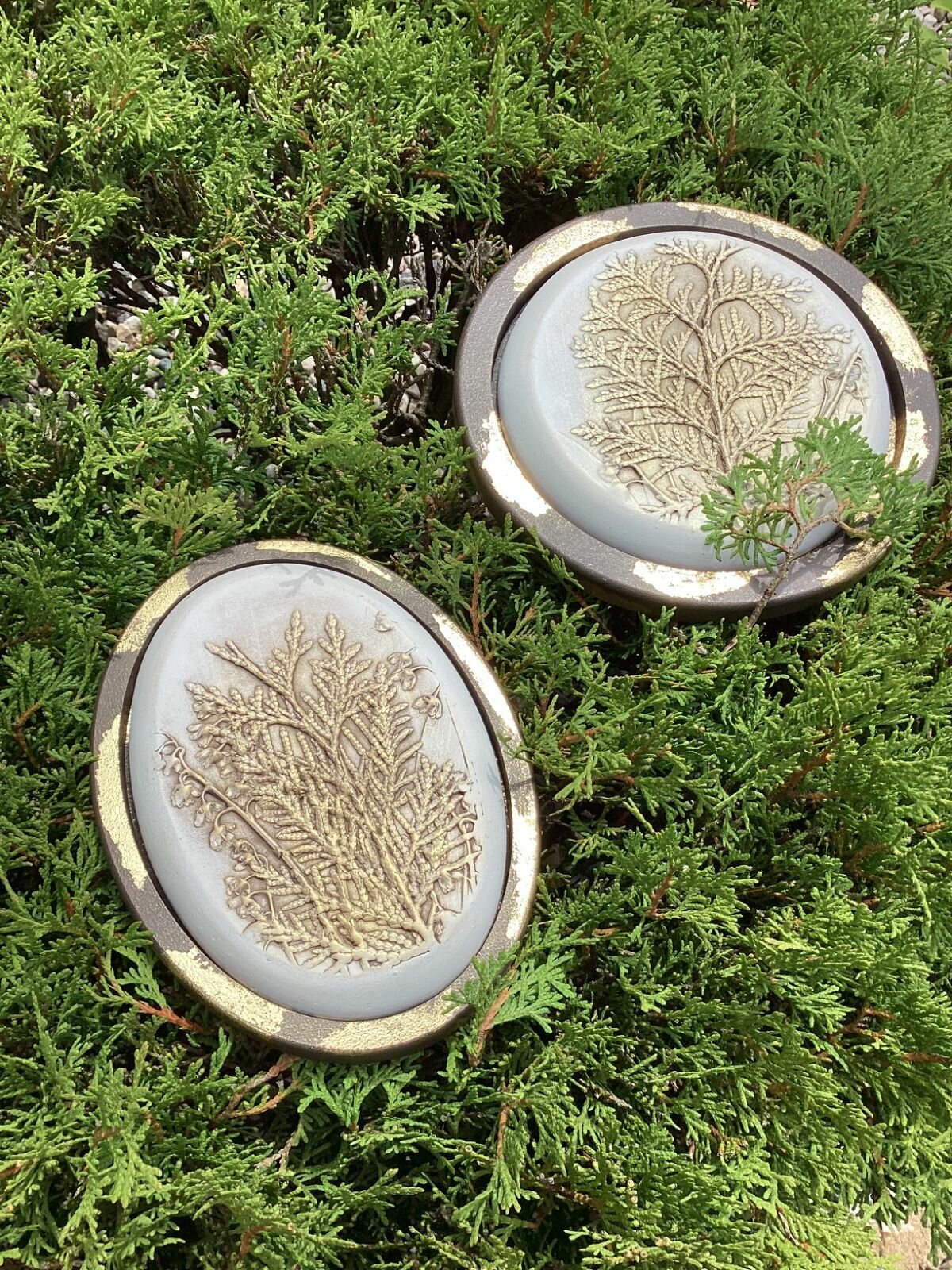 Панно из гипса, ботанический барельеф, Картина "Вечное цветение" ручной работы, 20х20х1.5 см, (комплект 2 шт.)20х15х1.5 см