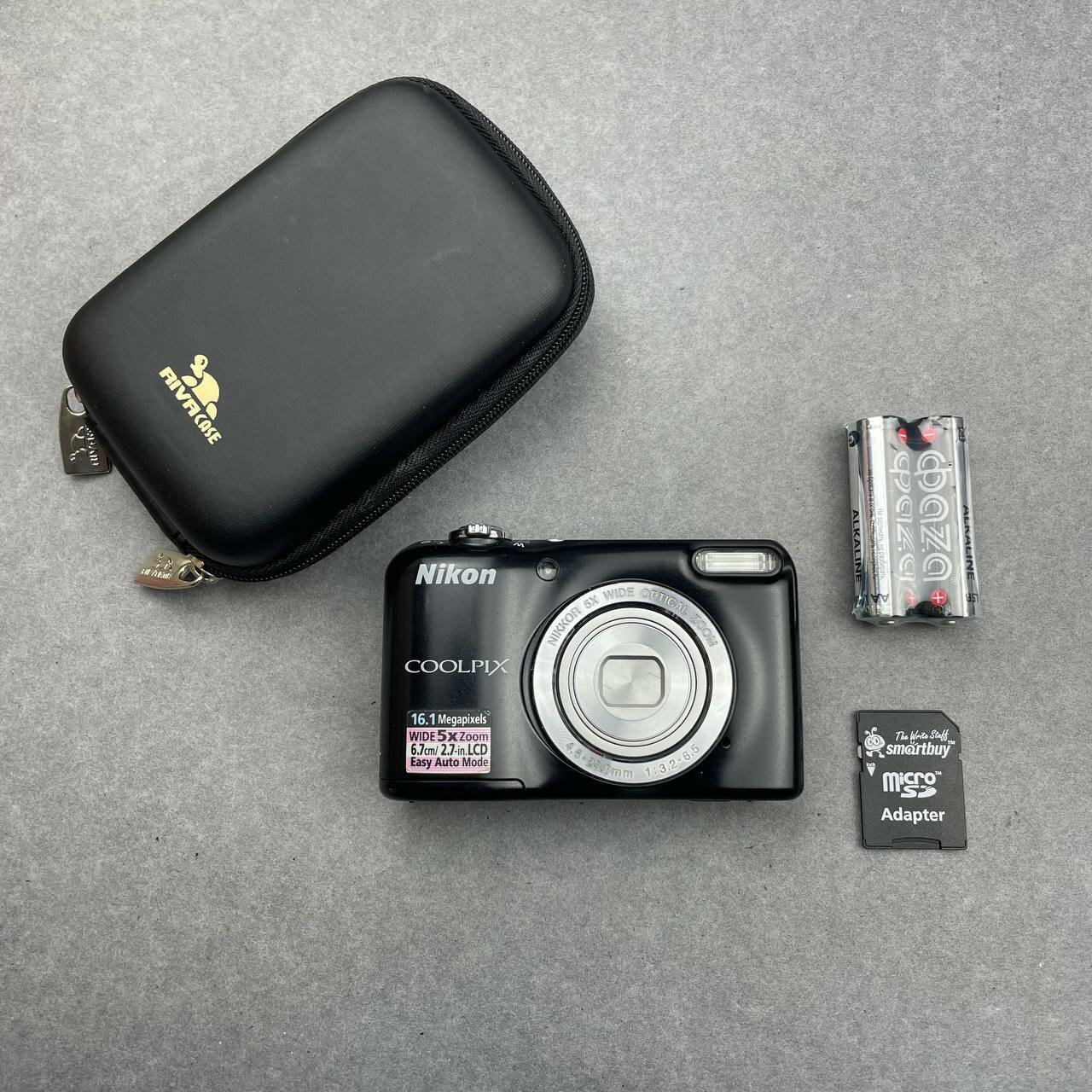 Цифровой компактный фотоаппарат Nikon Coolpix L27 черный, 16 МП