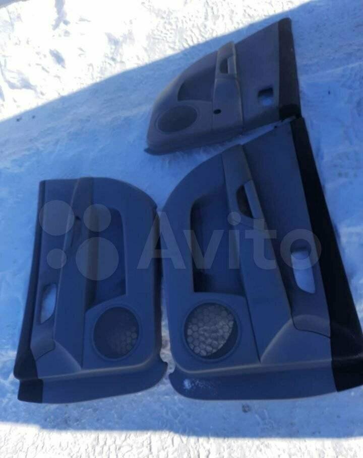 Комплект обшивок Mazda 3 2003