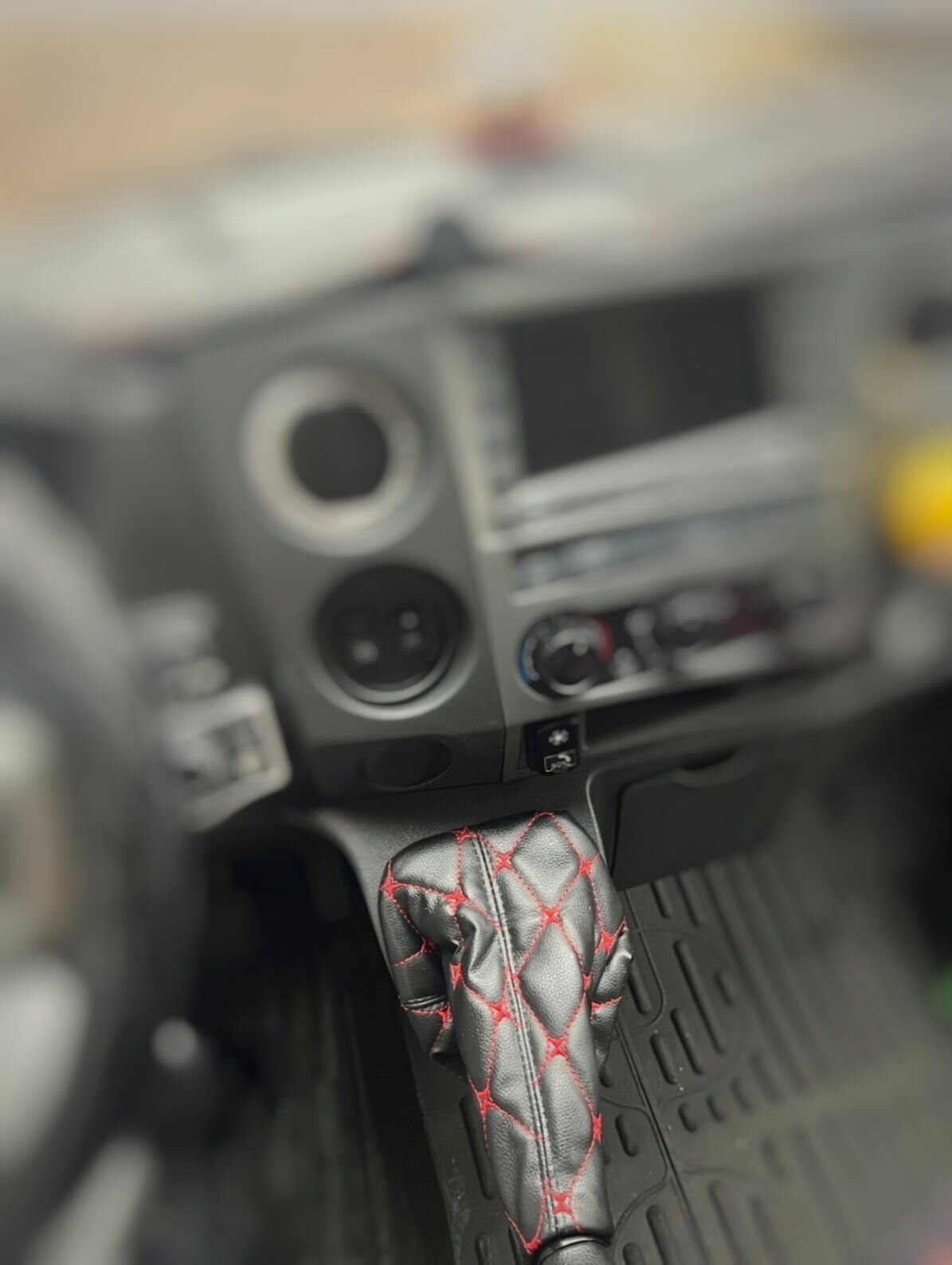 Чехол рычага КПП Джойстик, красный ромб