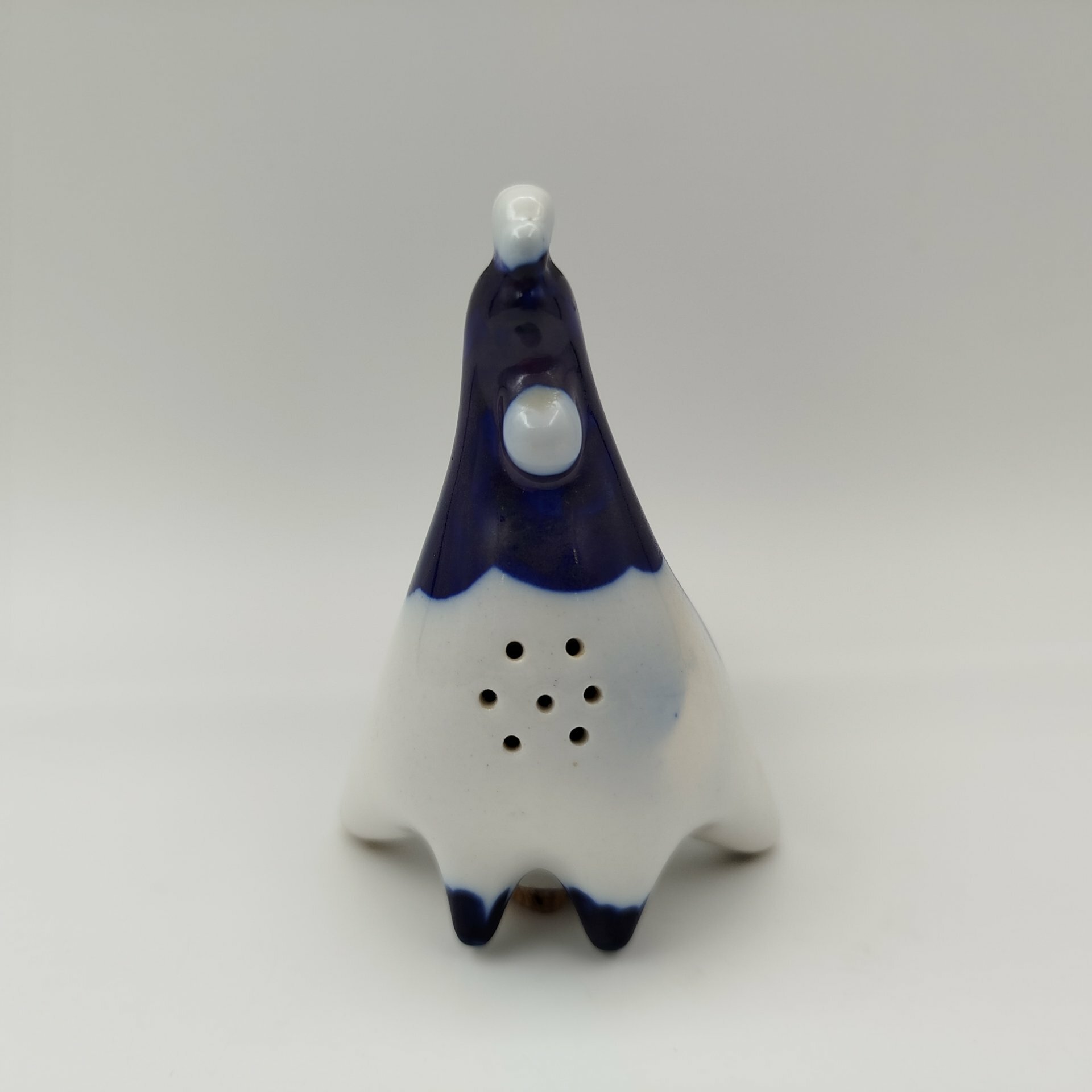 Солонка "Петух", скульптор М. Н. Мох, фарфор, роспись, золочение