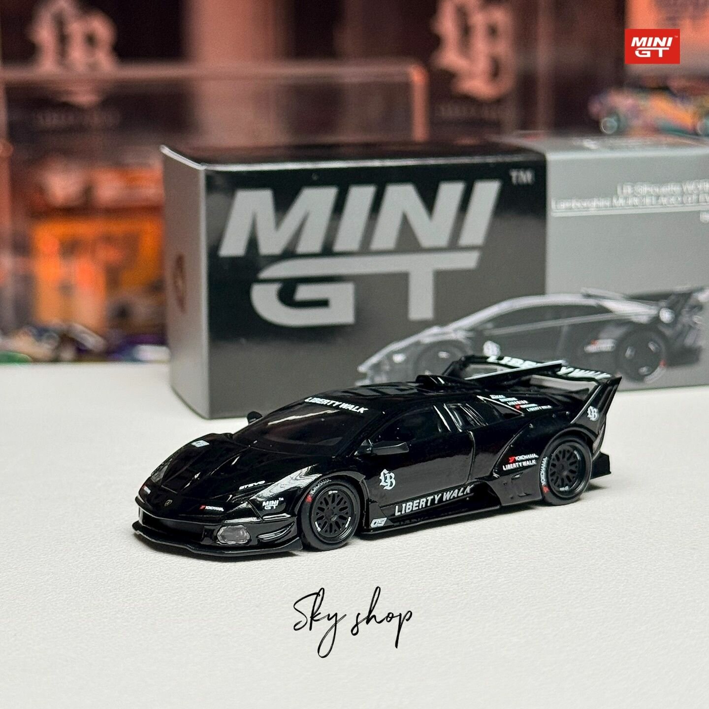 Машинка MINI GT 1:64 #1053 Lamborghini LB-Silhouette WORKS MURCIELAGO GT Evo Black модельки машин металлические