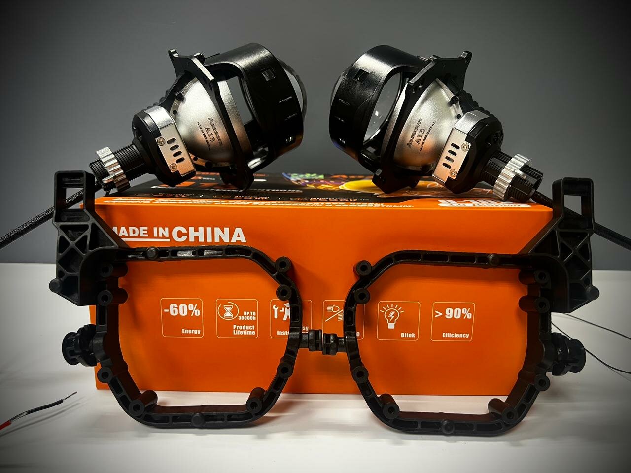 Би лед линзы Aozoom для Audi A4 B8 2007-2015 / Ауди А4 / Светодиодные линзы Аозум