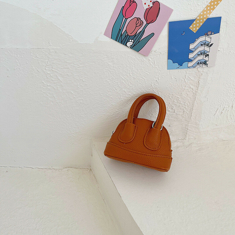 Очаровательная детская сумочка из PU-кожи, модная мини-сумка-оболочка через плечо для девочек, коричневая