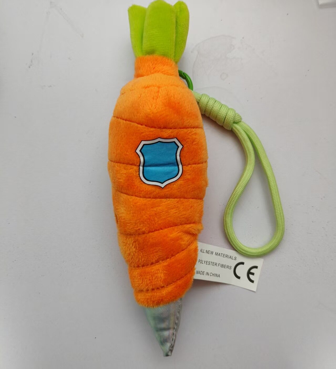 Милый плюшевый брелок с морковкой, маленькая кукла-редиска с наклейками, подарок для девочки