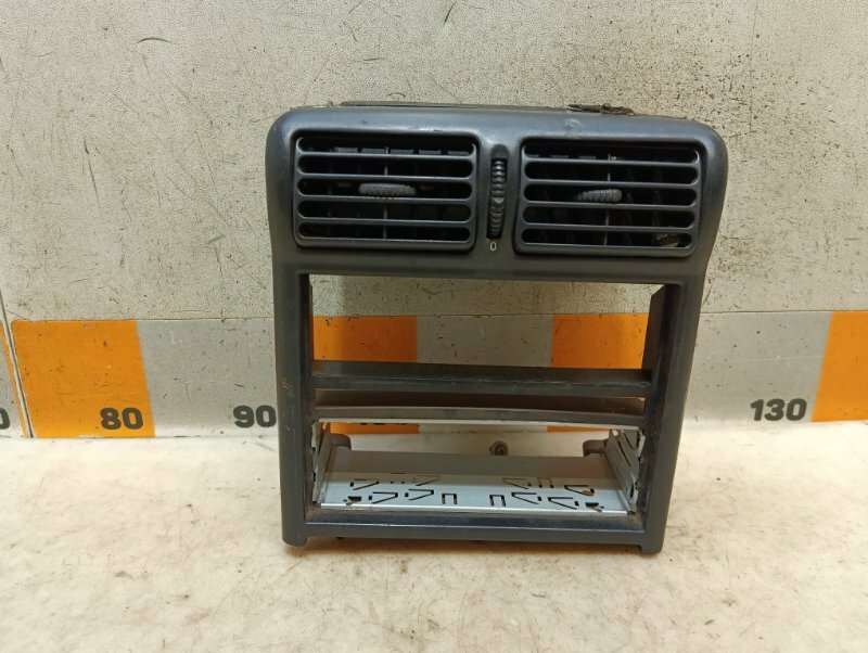 Б/У Рамка магнитолы Daewoo Espero 1996 KLEJ 477722 DAEWOO арт. 96161806