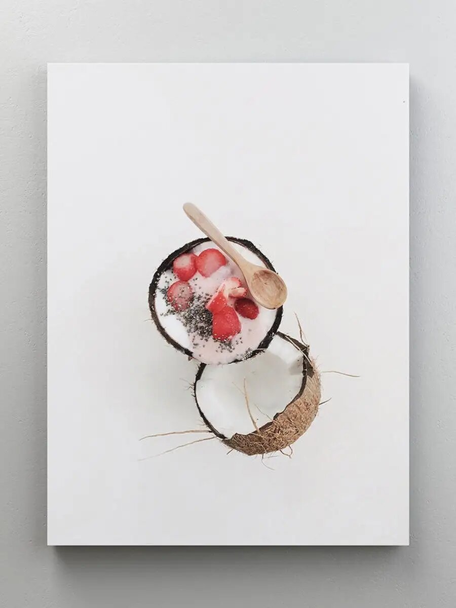 Интерьерная картина на холсте "Кокос с клубникой" размер 30x40 см