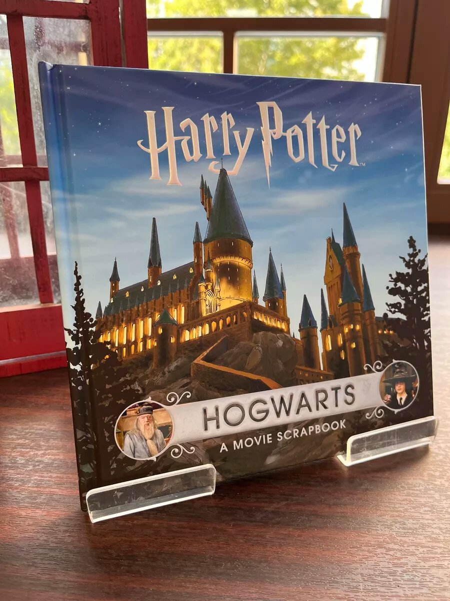 Harry Potter - Hogwarts A Movie Scrapbook | Издание содержит интерактивные вставки.