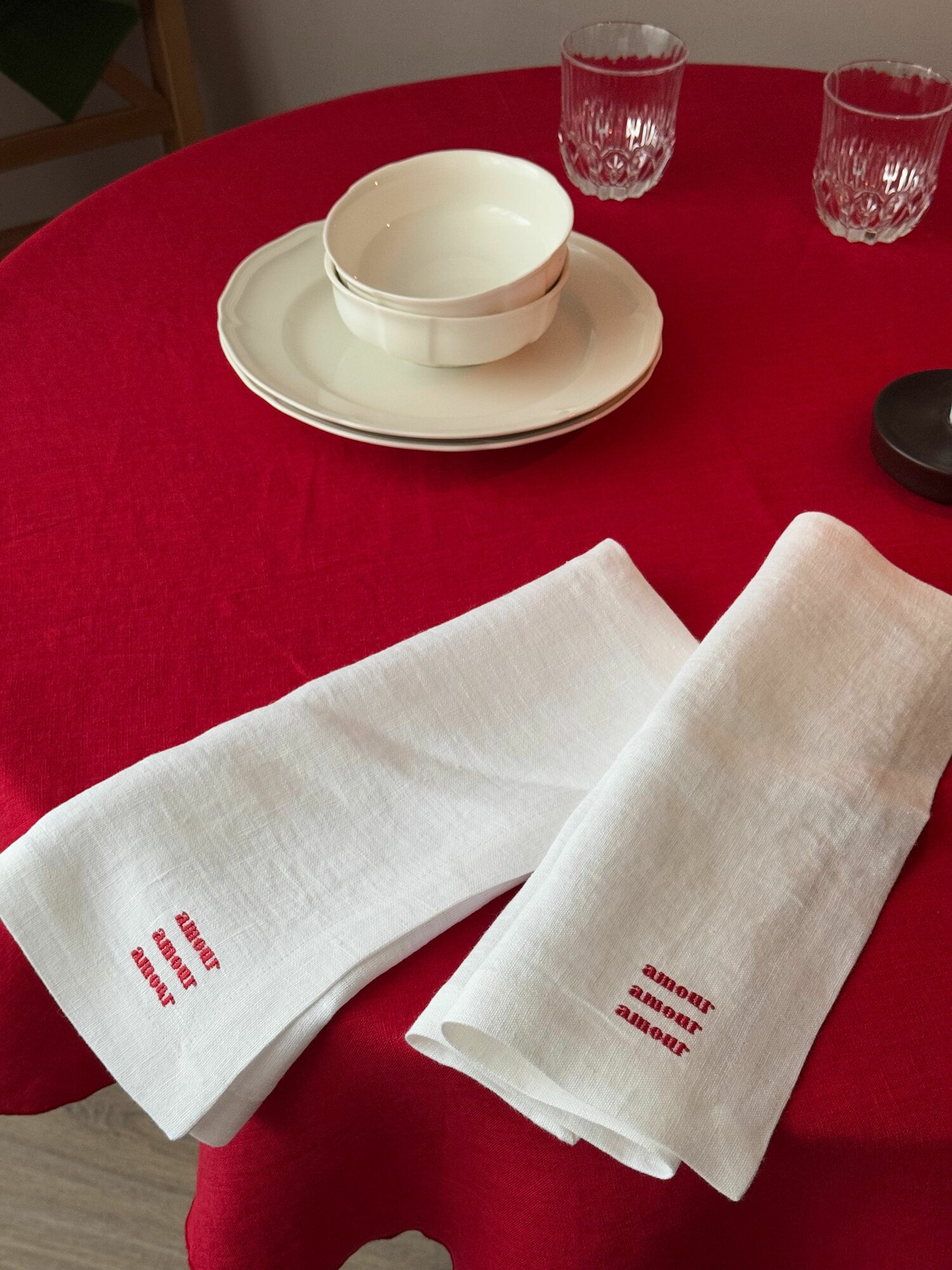 Набор льняных салфеток LenJuLen "Amour", вышивка, 2 шт, 35х45 см