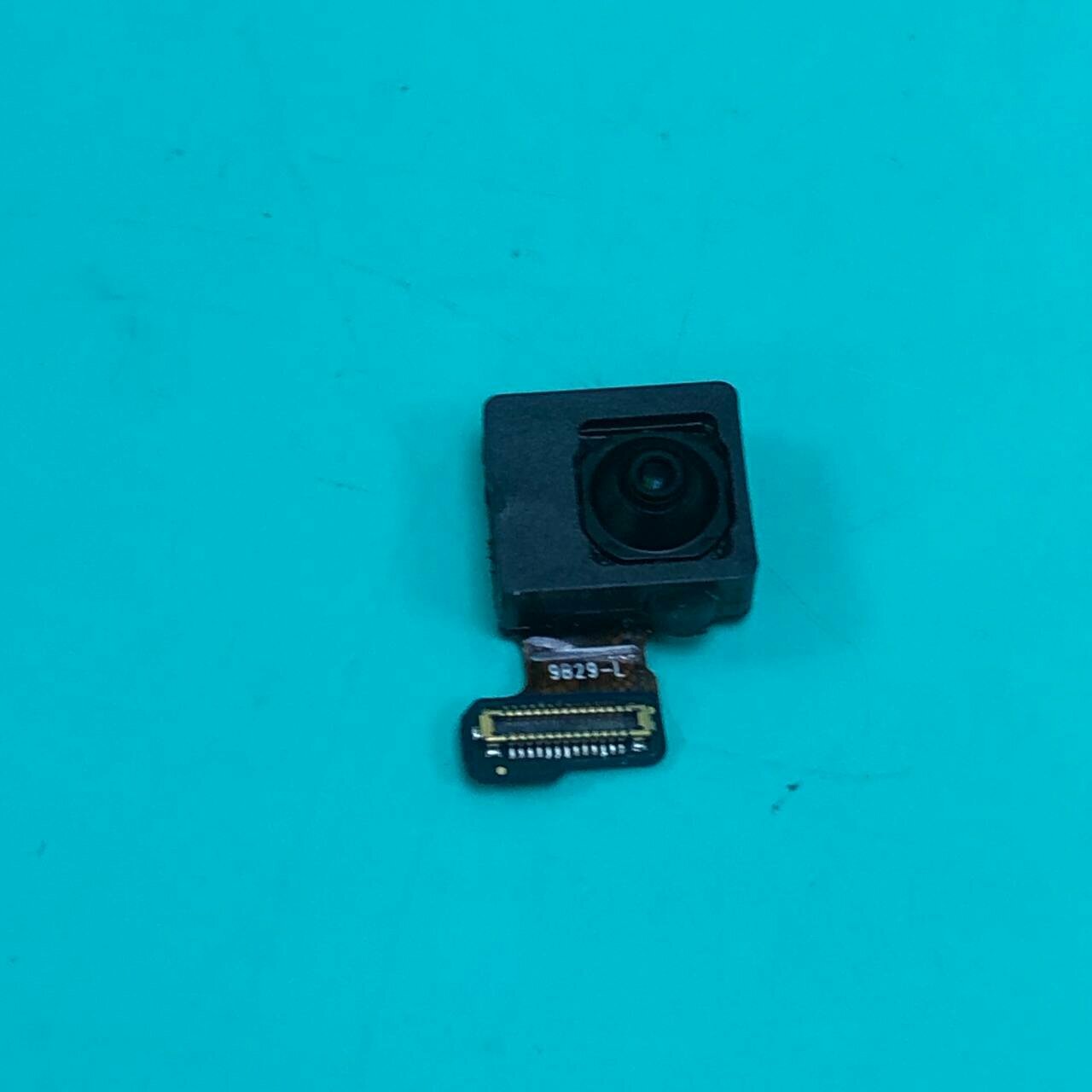 Камера фронтальная Samsung S20+ SM-G985F/DS