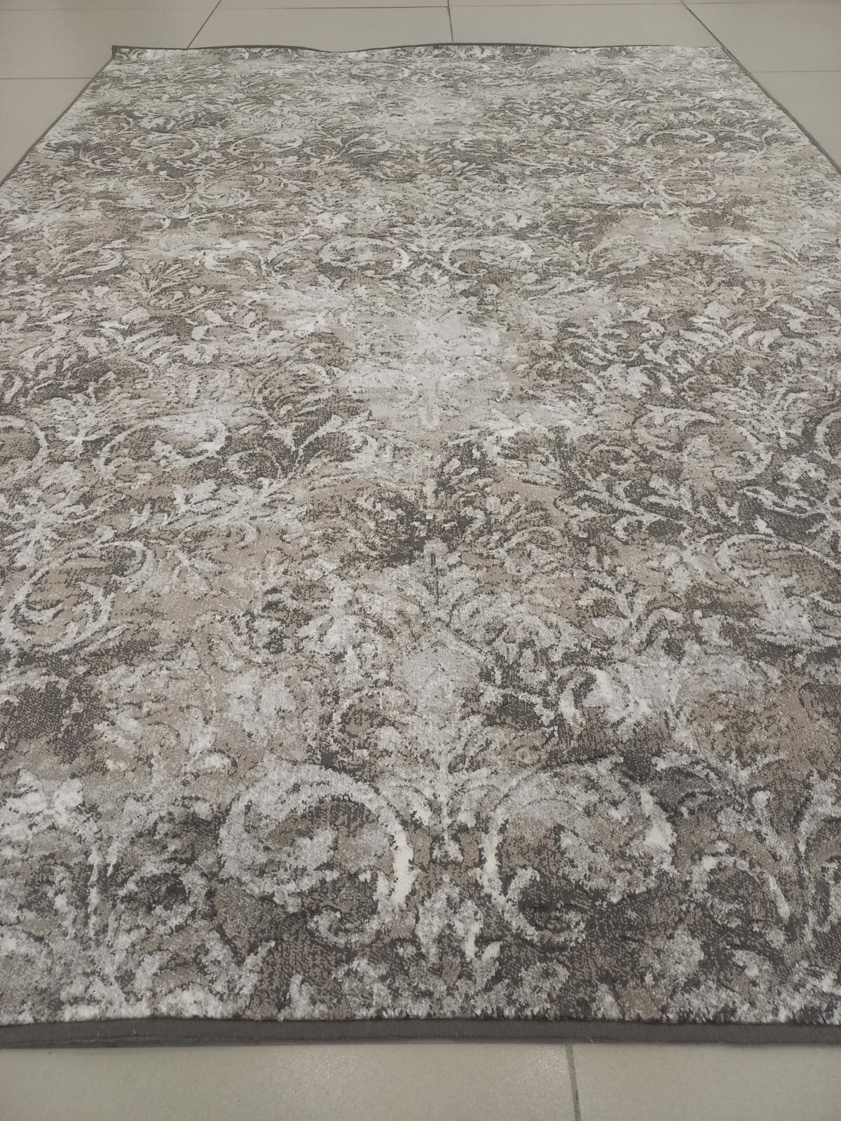 Ковер в комнату из вискозы Бельгия 195x135