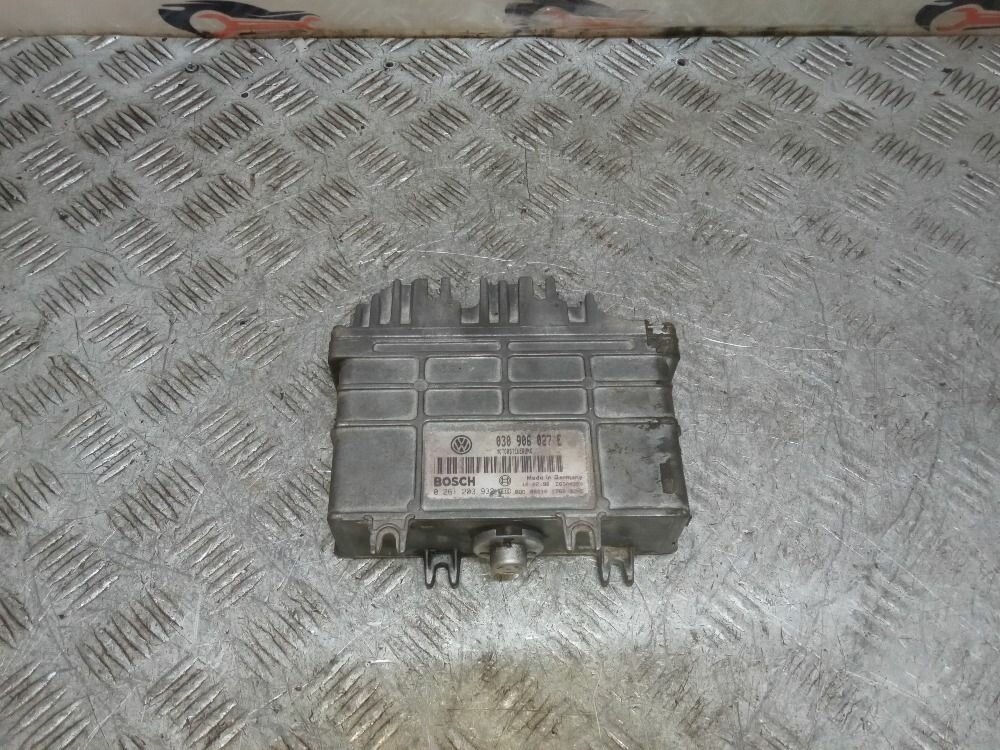 Блок управления двигателем Volkswagen Vento 91-98 0261203932