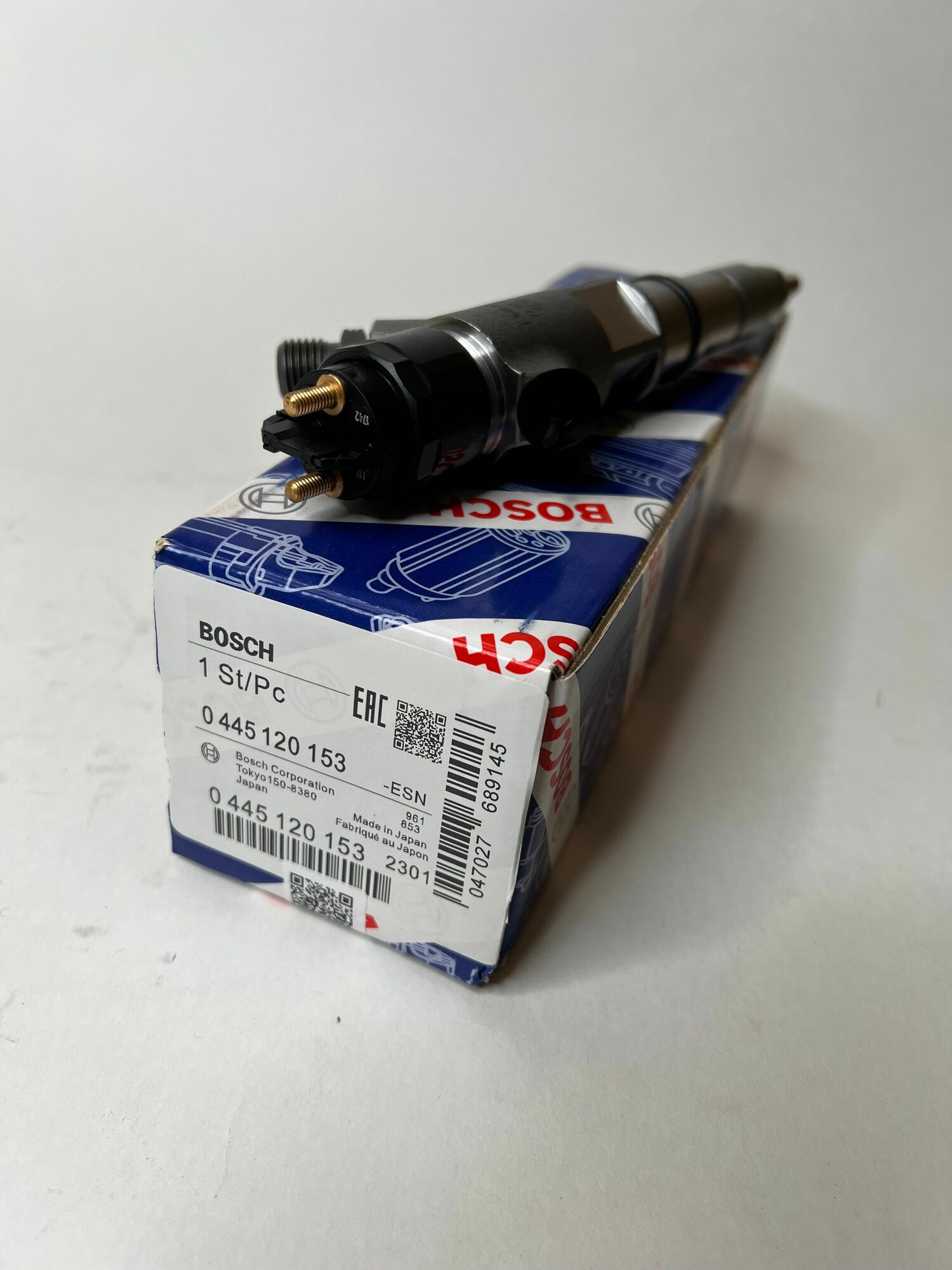 Форсунка топливная Bosch 0445120153