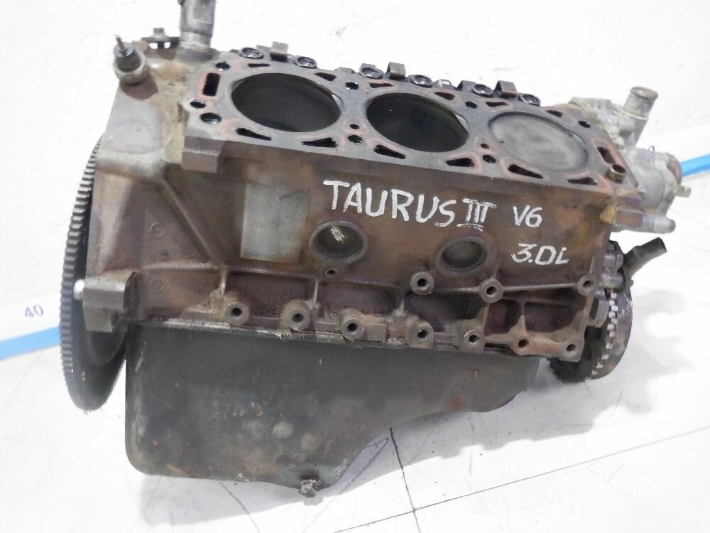 Блок цилиндров Ford Taurus III F6DZ6010CF