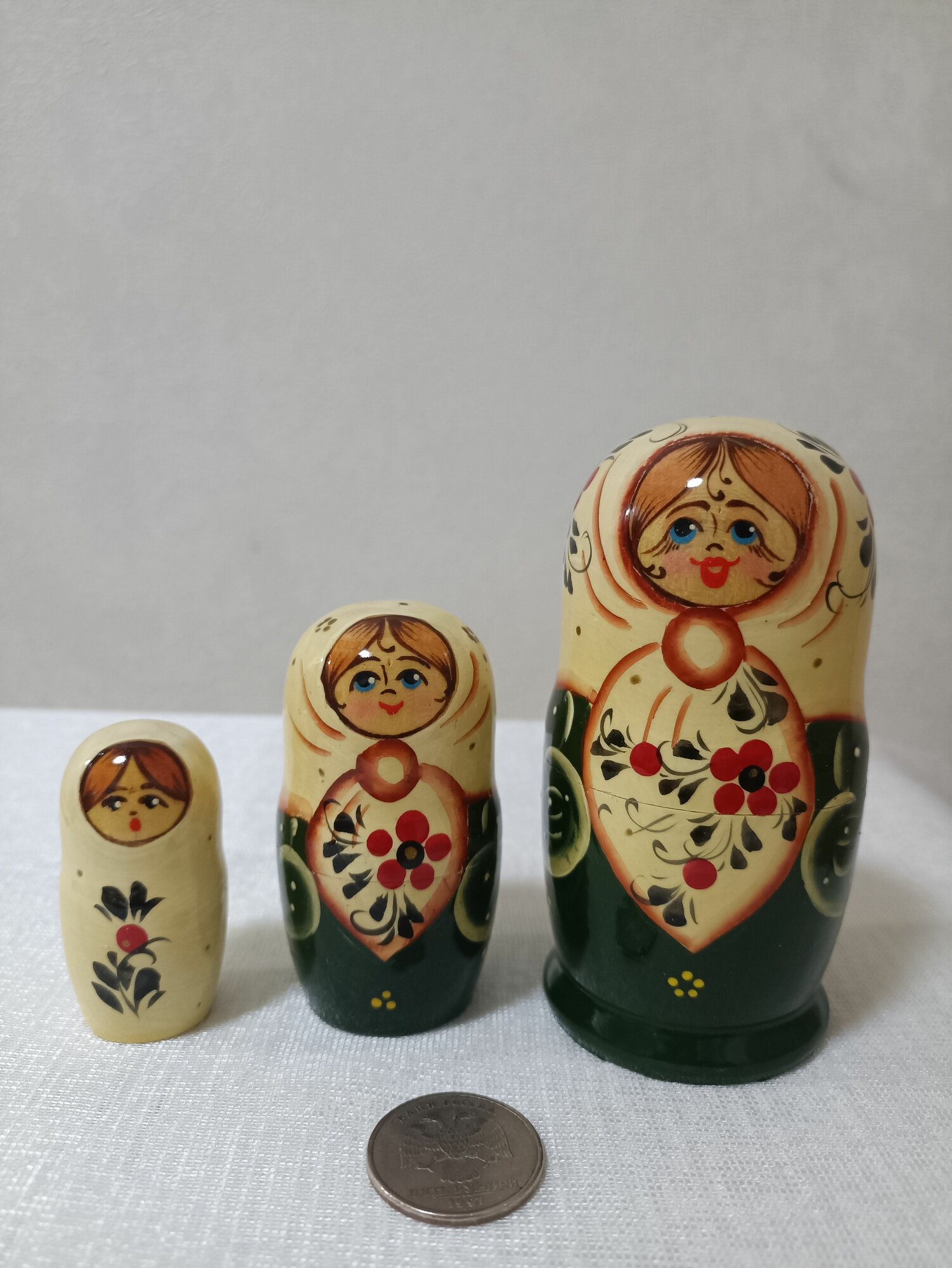 Матрёшка авторская ручная работа "Авдотья в шали" 3 места.