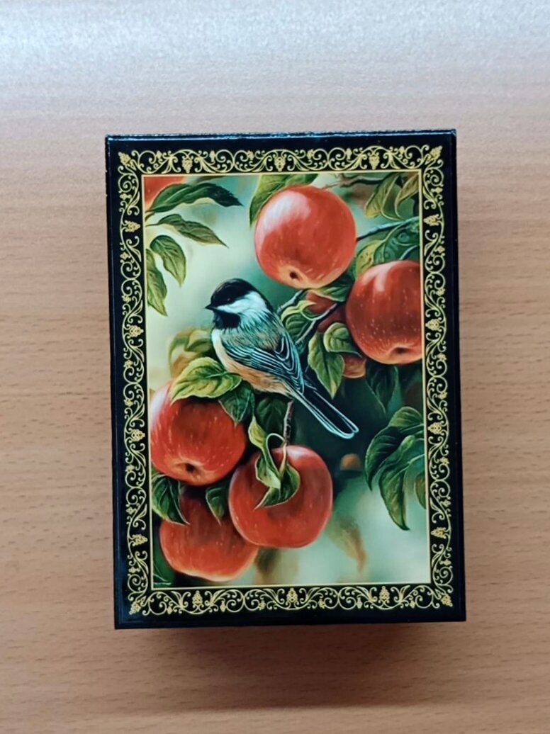 Шкатулка универсальная лаковая "Птица" 10*14см.