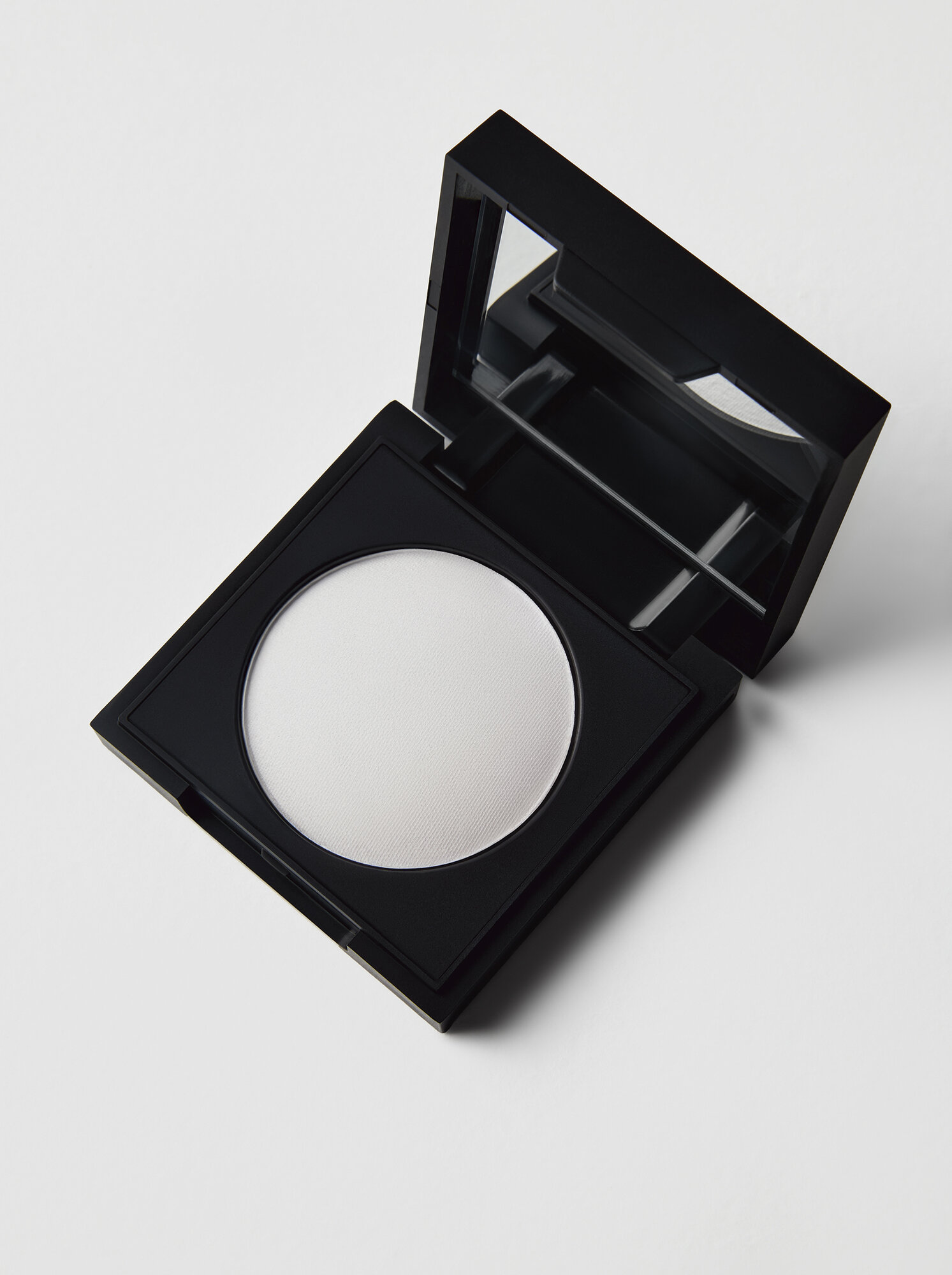 PMKL BLURRING POWDER фиксирующая подсвечивающая пудра для зоны вокруг глаз