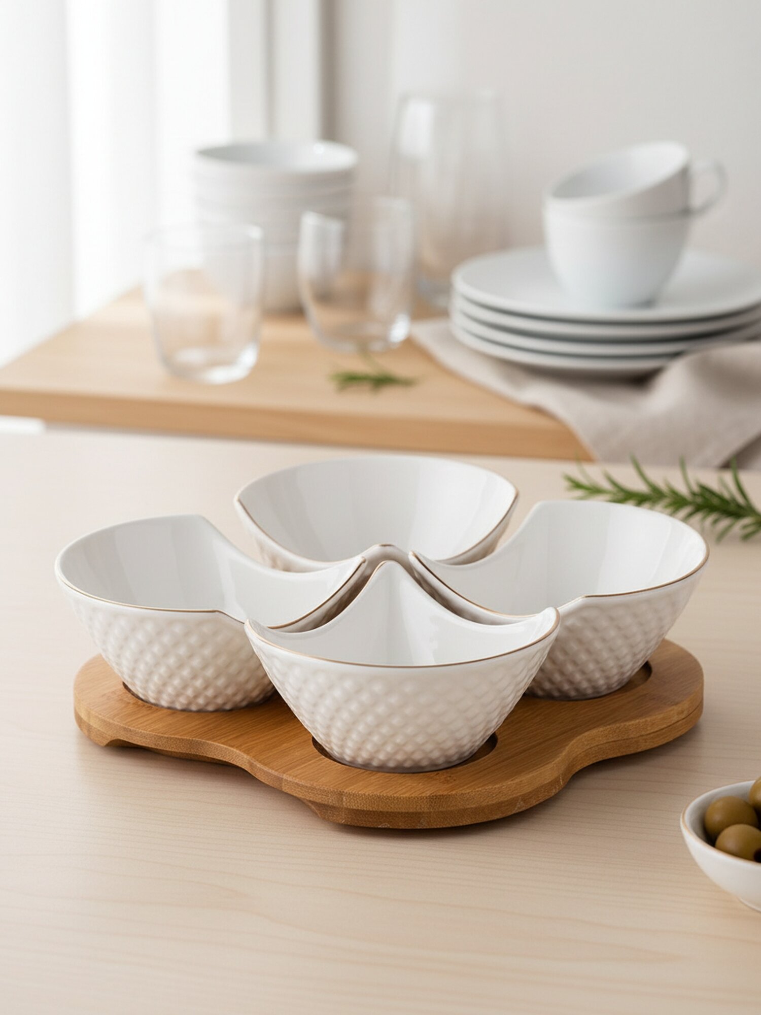 Менажница 4-х секционная диаманд голд на подставке 18x18 см. высота: 5 см, 359-380