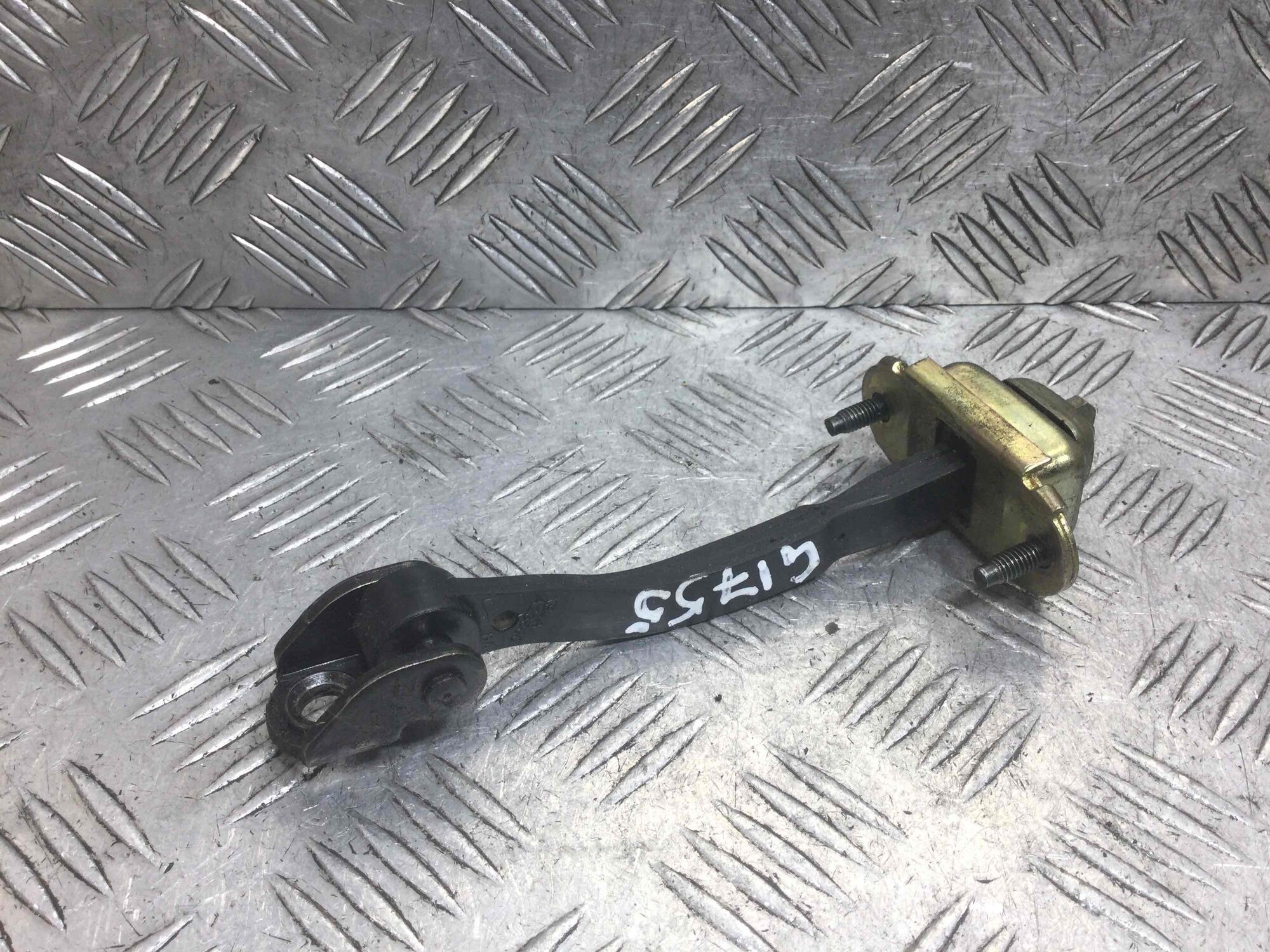 Б/У Ограничитель открывания двери передней Ford Focus 1 поколение [рестайлинг] (2001-2005) 2004 г.