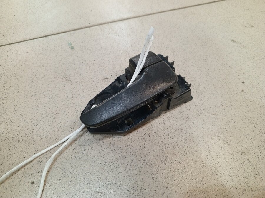 Ручка двери внутренняя правая от Mitsubishi Lancer 9 CS 2000-2008