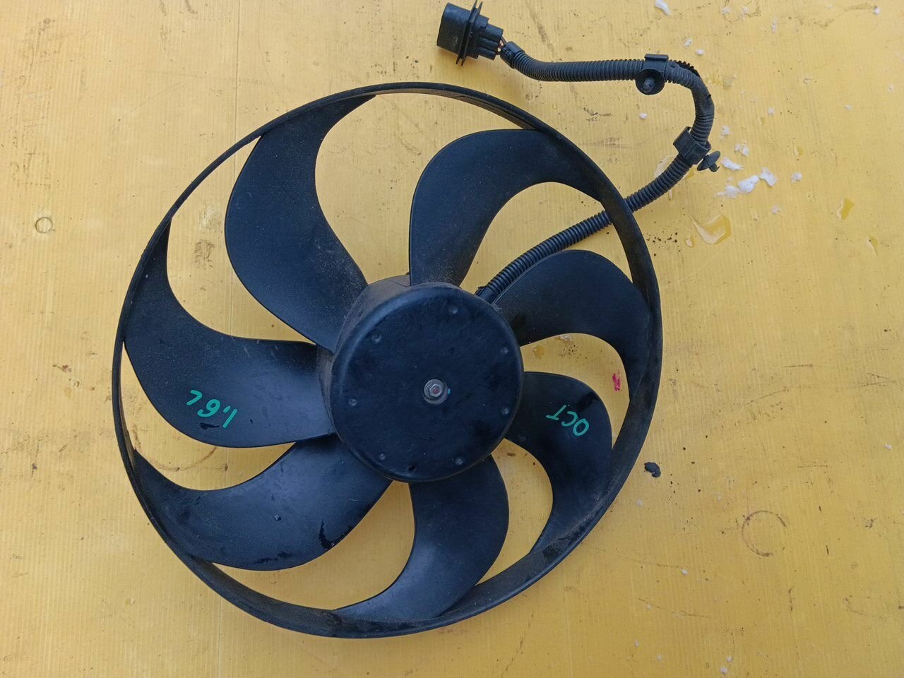 Skoda Octavia Tour Вентилятор радиатора