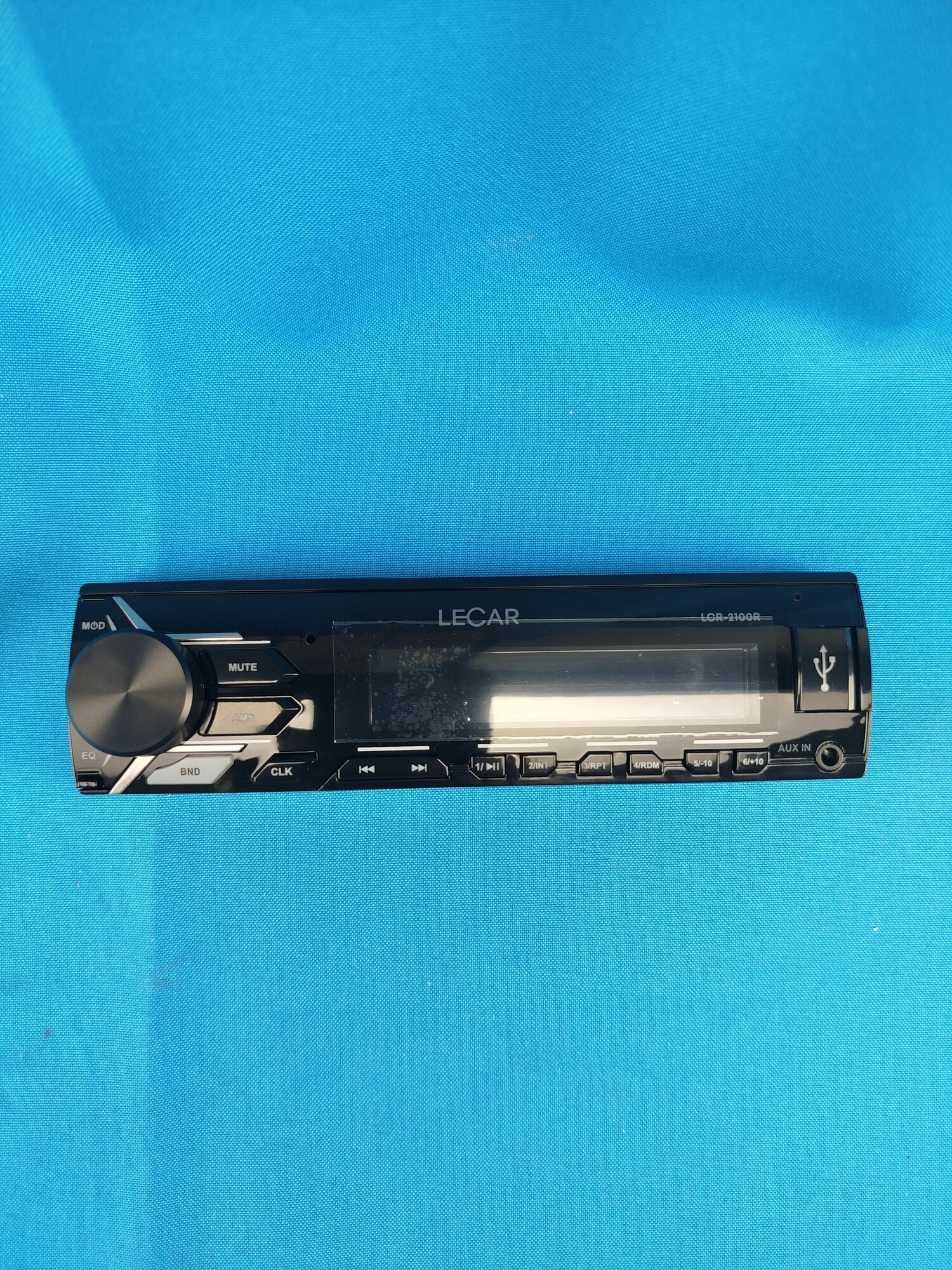 Магнитола "LECAR" монохромный дисплей 1DIN, USB, SD, MMC, AUX красная подсветка 4x50Вт