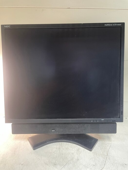 Монитор уцененный ЖК 19" 5:4 NEC 1990SXi-Bk черный с колонками