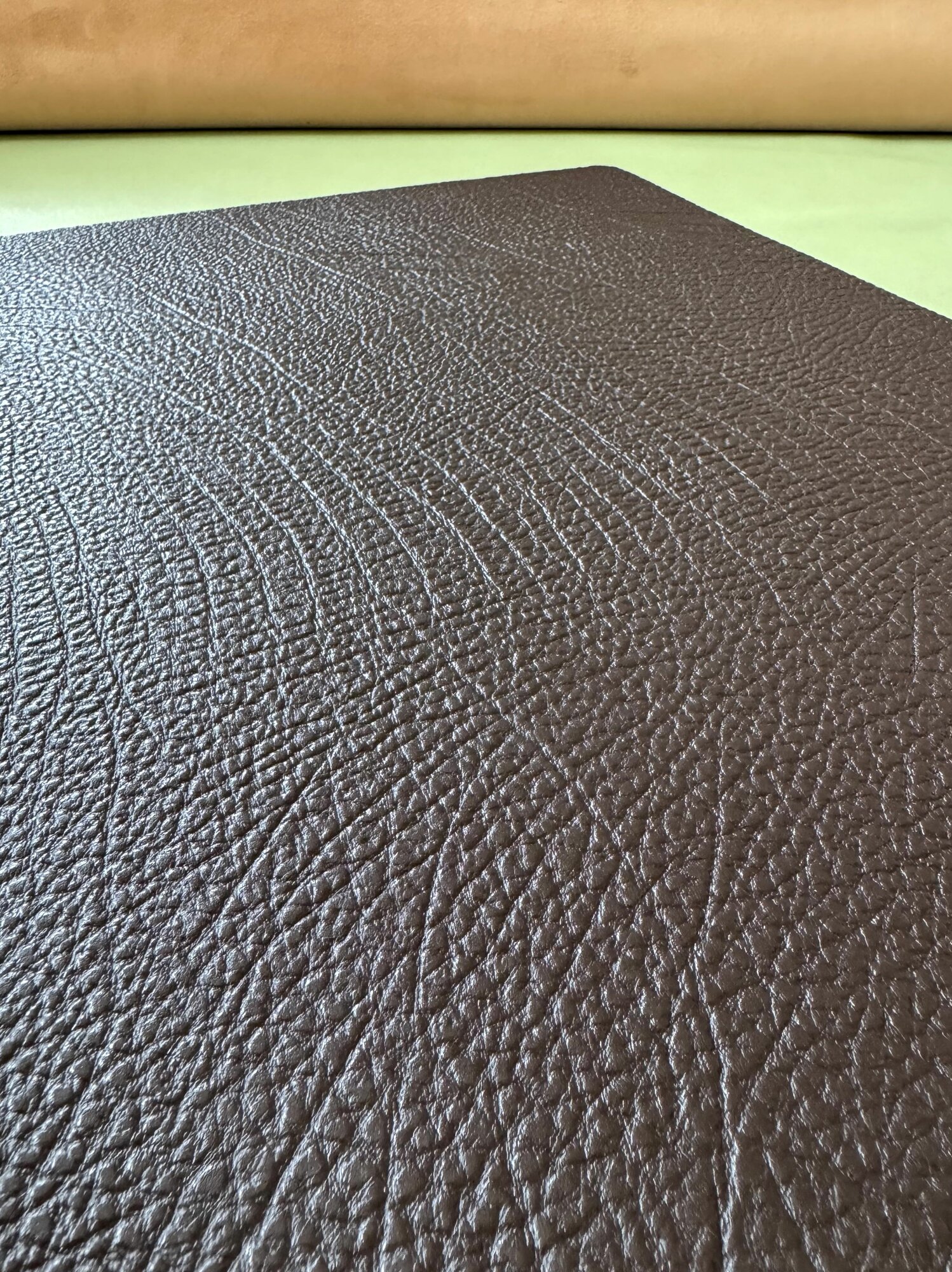 Бювар кожаный Бизон, покрытие на рабочий стол, настольный коврик натуральная кожа 70x45см