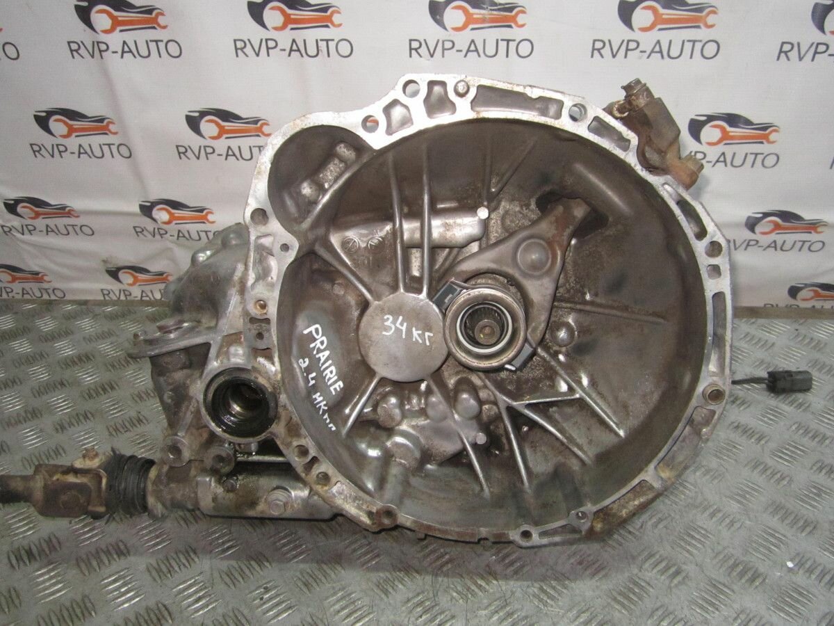 МКПП коробка передач Nissan Prairie M11 1988-1995 3201035R04