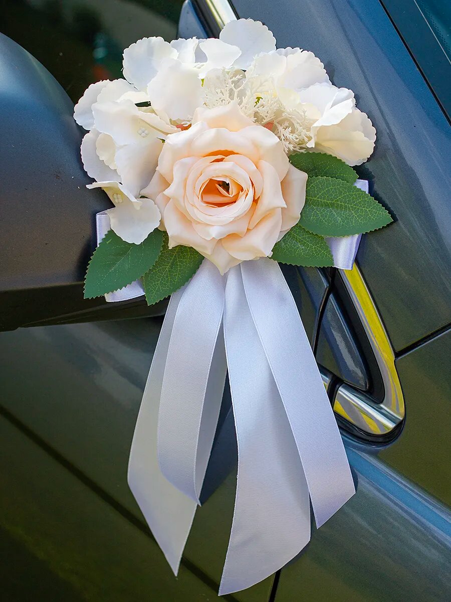Свадебное украшение машины на ручки и зеркала молодоженов