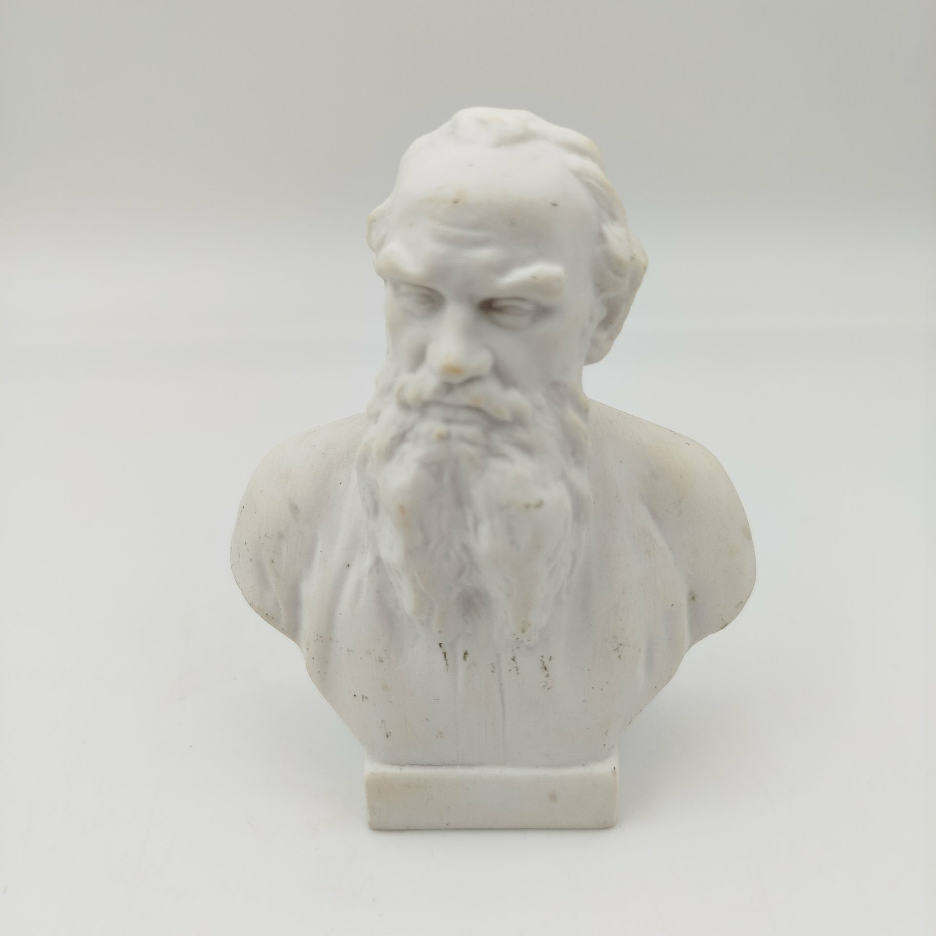 Бюст "Лев Николаевич Толстой", бисквит, Опытный завод «Фарфор» при гики, СССР