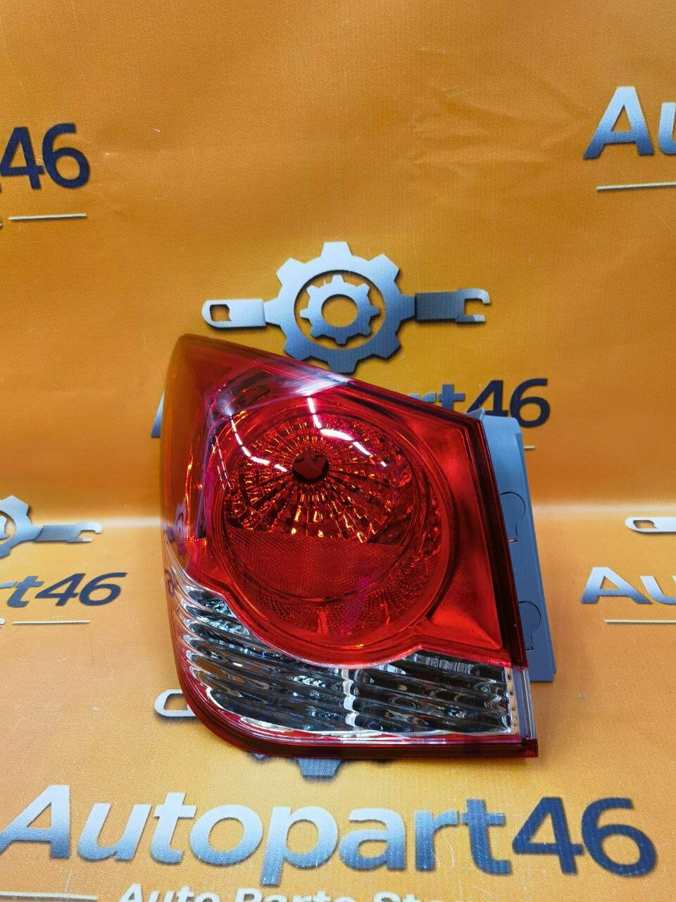 Фонарь задний левый наружный Шевроле Круз CHEVROLET CRUZE аналог