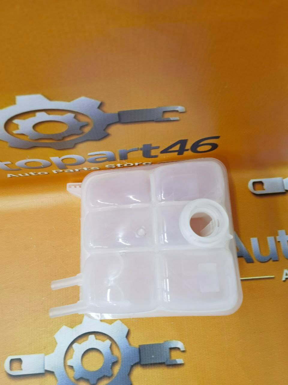 Расширительный бачок Форд Фокус 2 Ford Focus 2 мазда 3 mazda 3