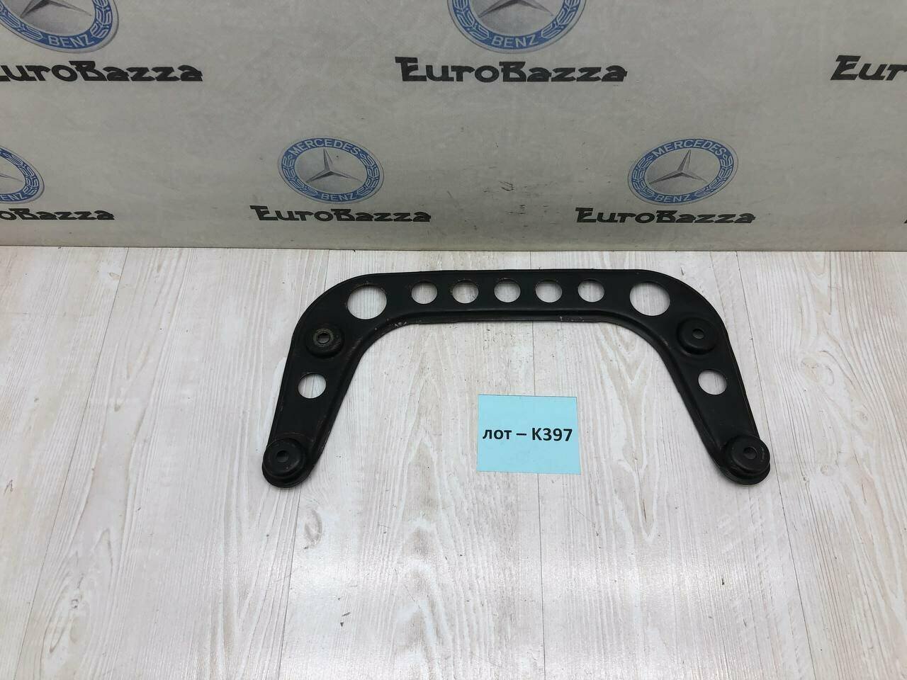 Кронштейн рулевой рейки Mercedes W210 A2104630486