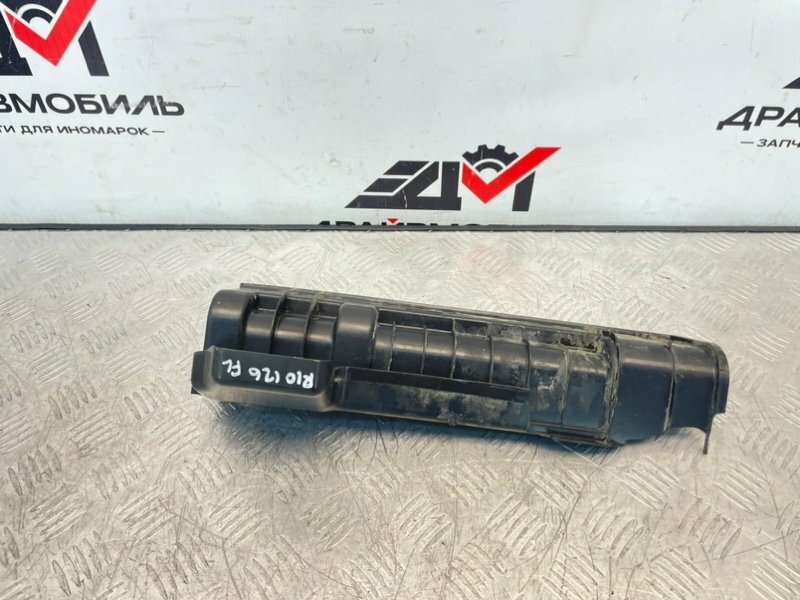 Б/У Дефлектор радиатора Kia Rio 2018 FB G4FG Лев. nприсутствует скол пластика 65816 Hyundai-KIA арт. 25321H5100