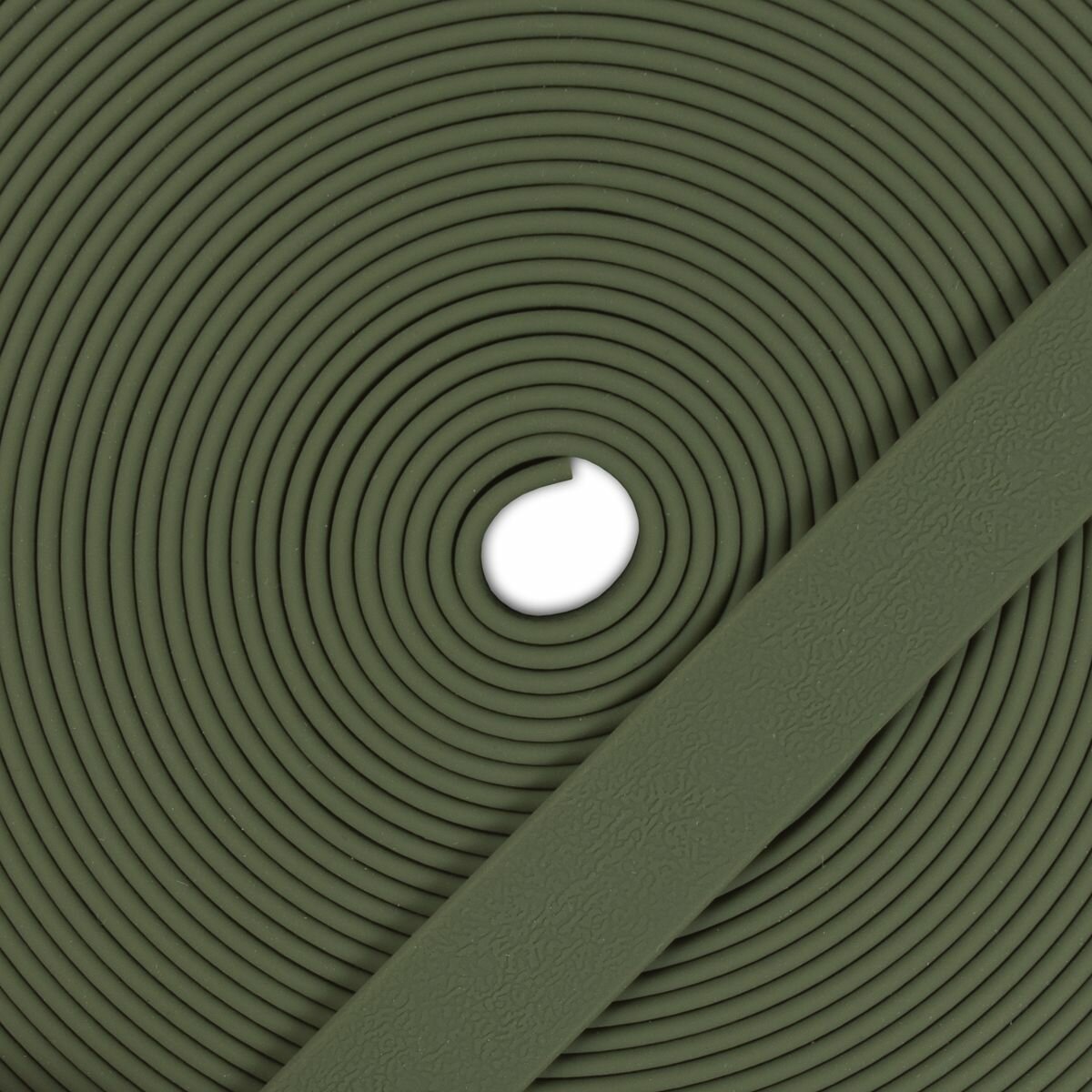 Стропа ПВХ.(Биотан под кожу). Ширина 25 мм. Длина 3 м. Толщина 2,5 мм