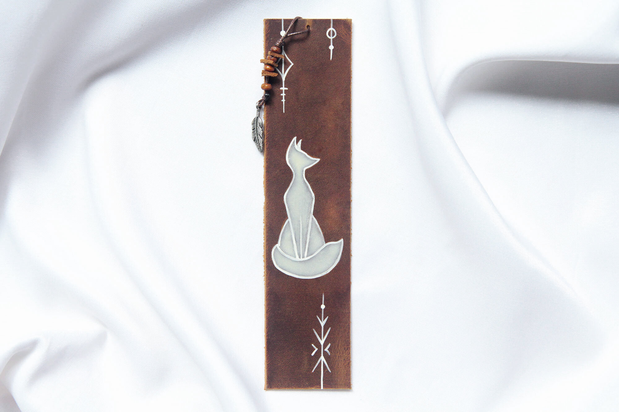 Закладка для книги ежедневника "Лис", натуральная кожа, ручная работа, коричнево-белая