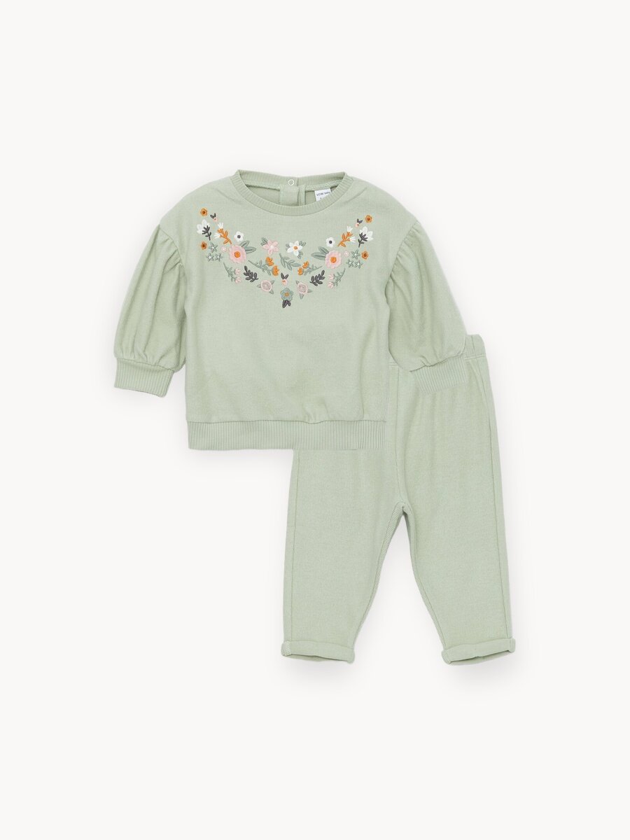 Комплект одежды