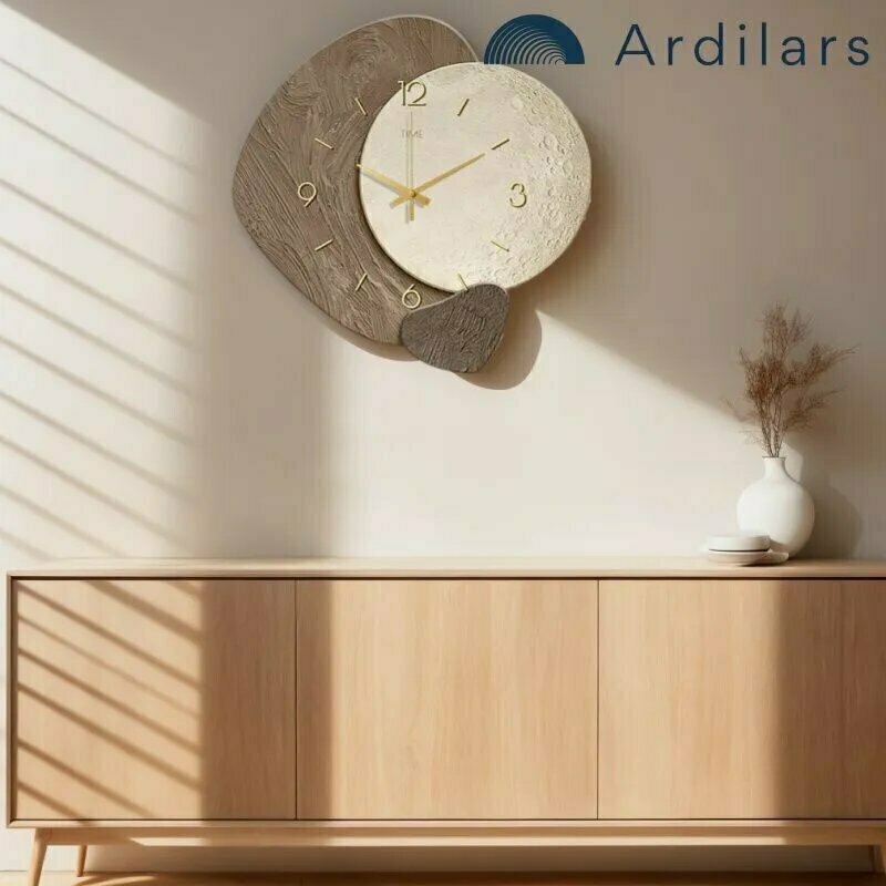 Часы настенные Ardilars , кварцевые, треугольные, 60см x 60см