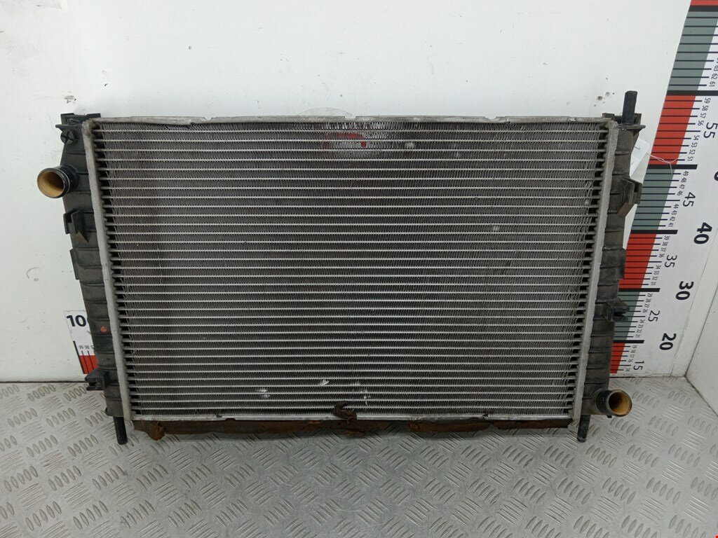 Радиатор основной Ford Mondeo 2 XS7H8005HA арт. 2232329