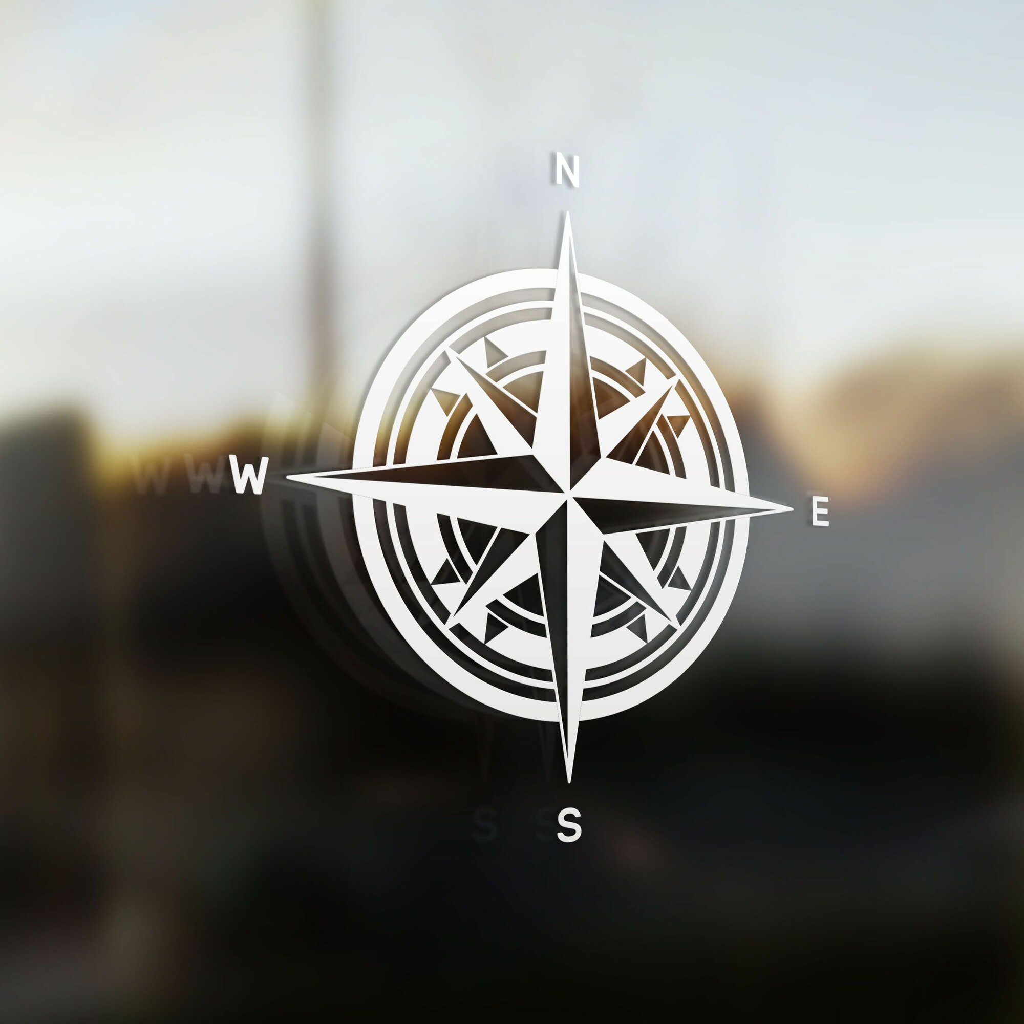 Наклейка на авто Компас 15х15